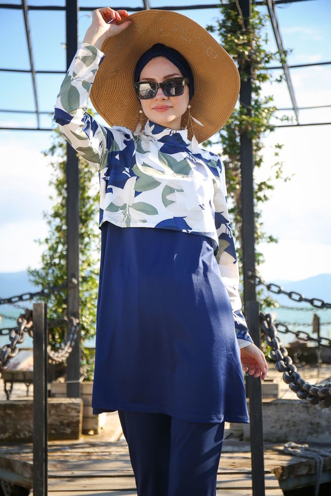 Marina Modest Swimsuit 1972 – Swing